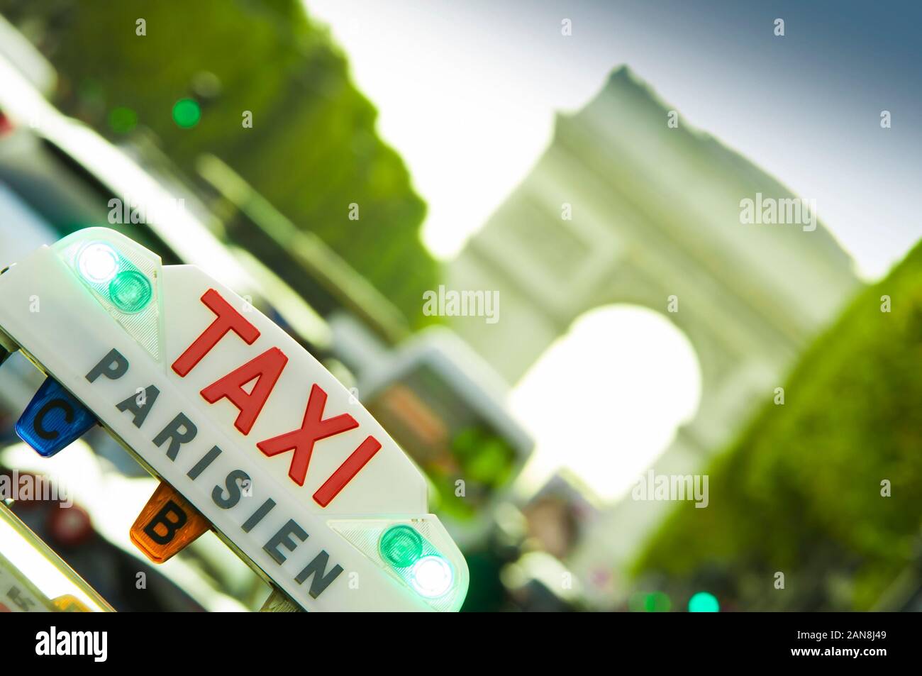 Paris taxi sign hi-res stock photography and images - Alamy