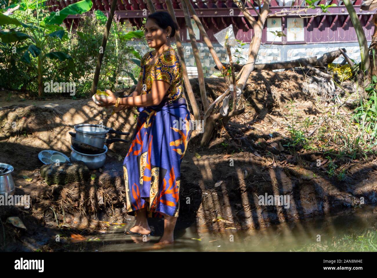Women kerala backwaters hi-res stock photography and images - Alamy
