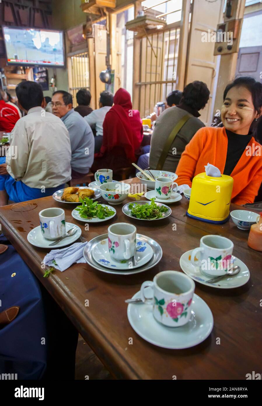 Myanmar tea hi-res stock photography and images - Alamy