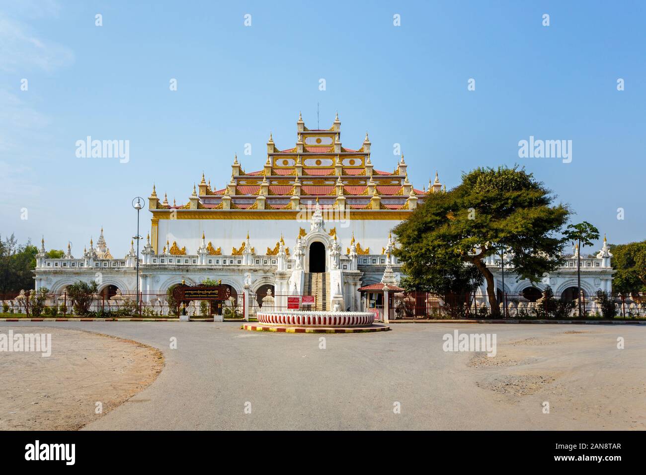 The restored Maha Atulaveyan Kyaungdawgyi (Atumashi Monastery), a ...
