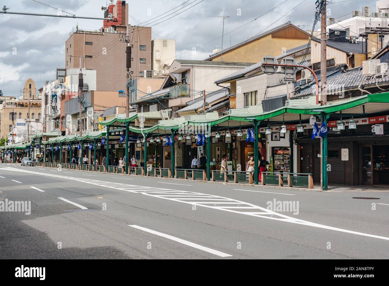 Shijo dori shopping hi-res stock photography and images - Alamy
