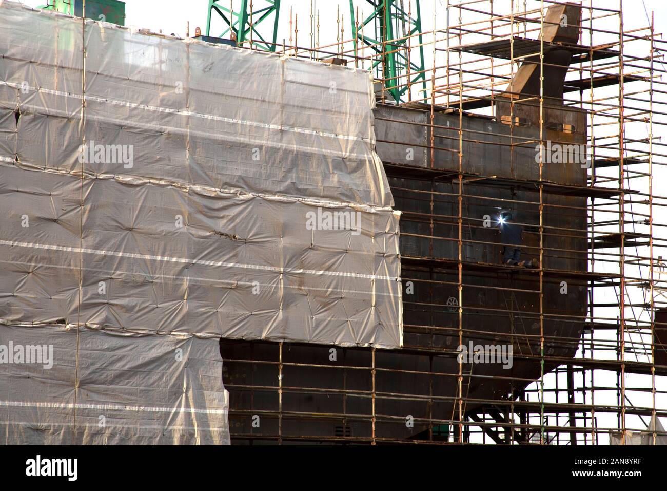 Ship building scaffolding in shipyard hi-res stock photography and ...