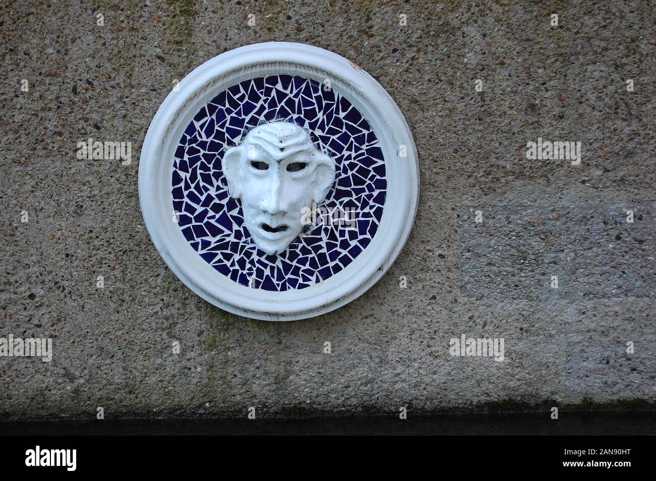 Circle with face Stock Photo - Alamy
