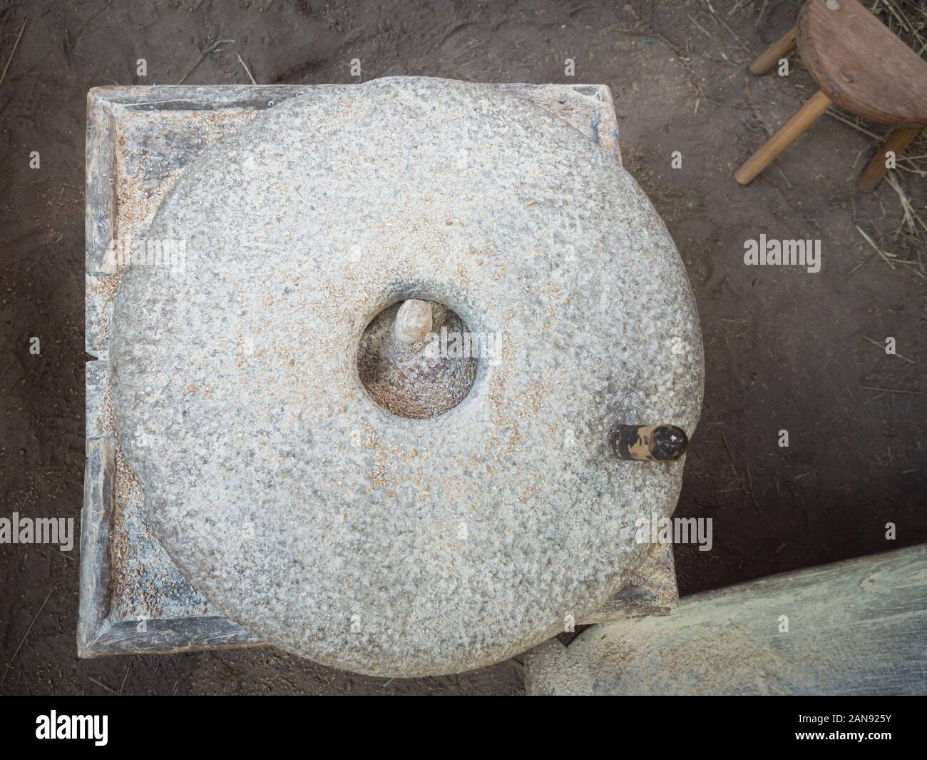 Medieval quern grain grinding hi-res stock photography and images - Alamy