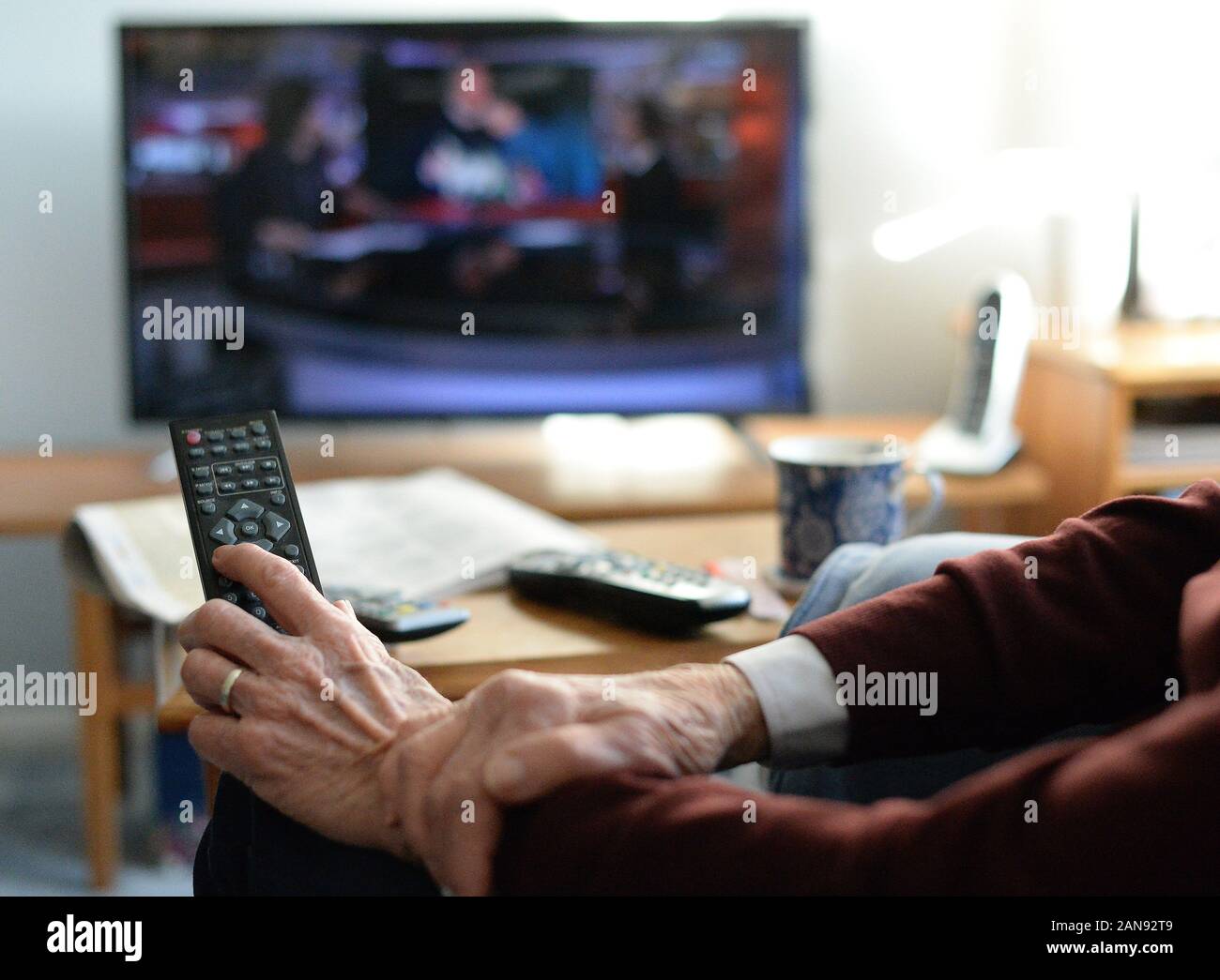 Free tv licence over 75 hi-res stock photography and images - Alamy