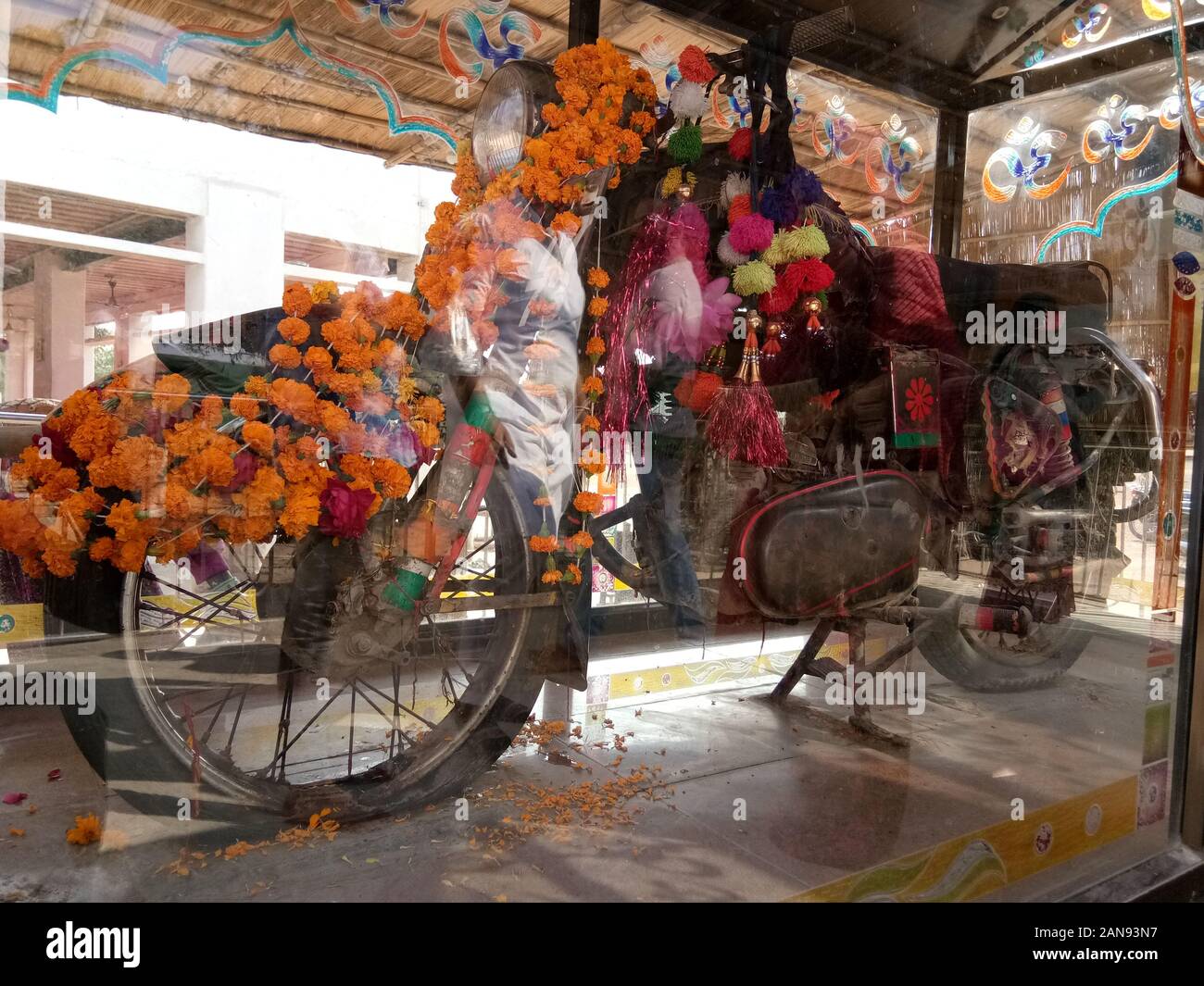 Om banna hi-res stock photography and images - Alamy