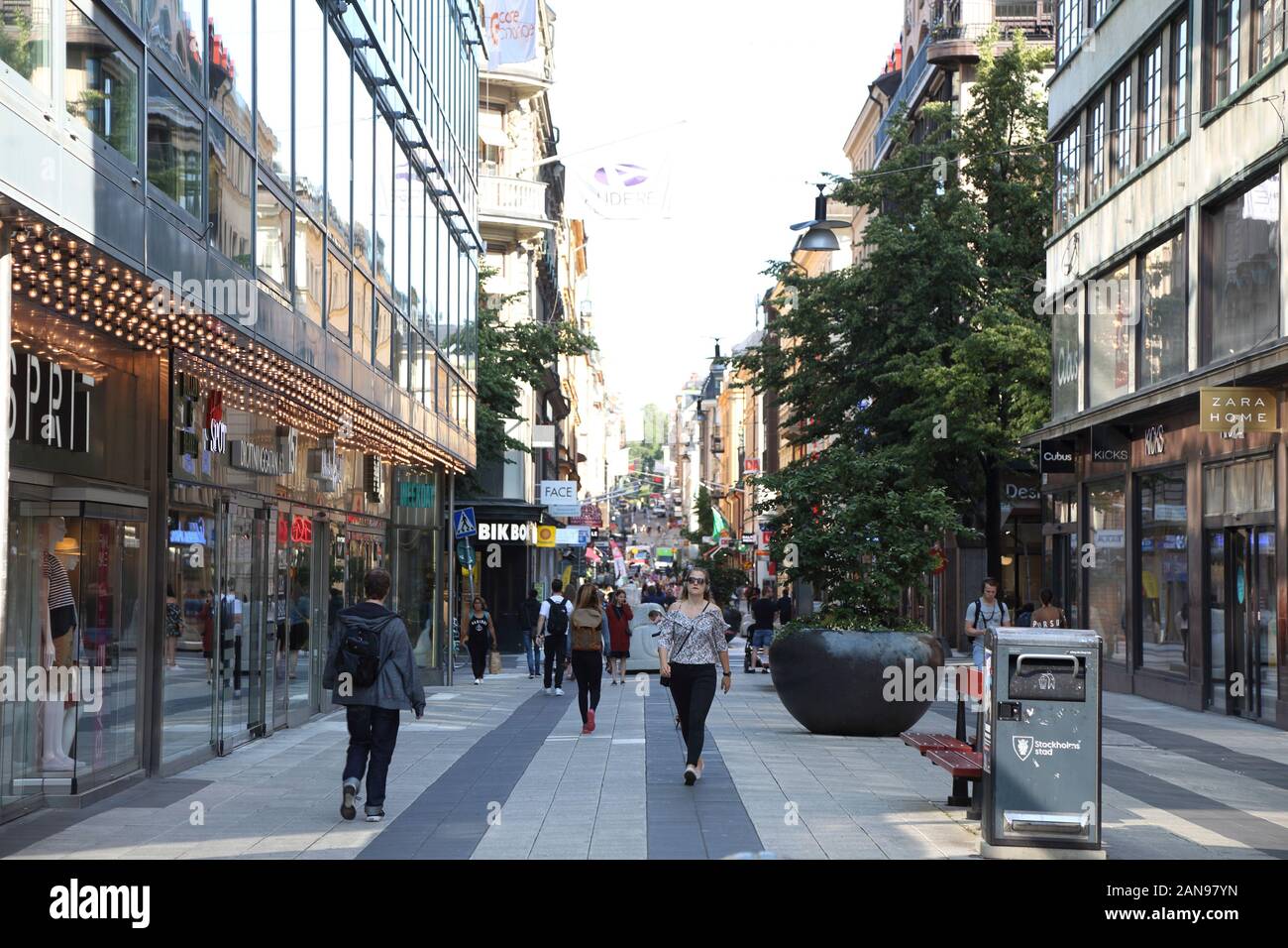 Stockholm drottninggatan hi-res stock photography and images - Alamy