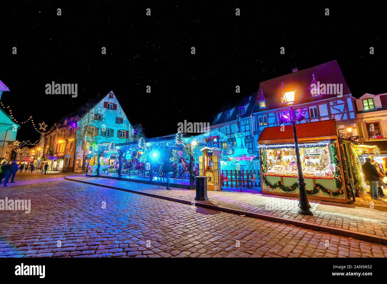 Christmas celebration in france hi-res stock photography and images - Alamy