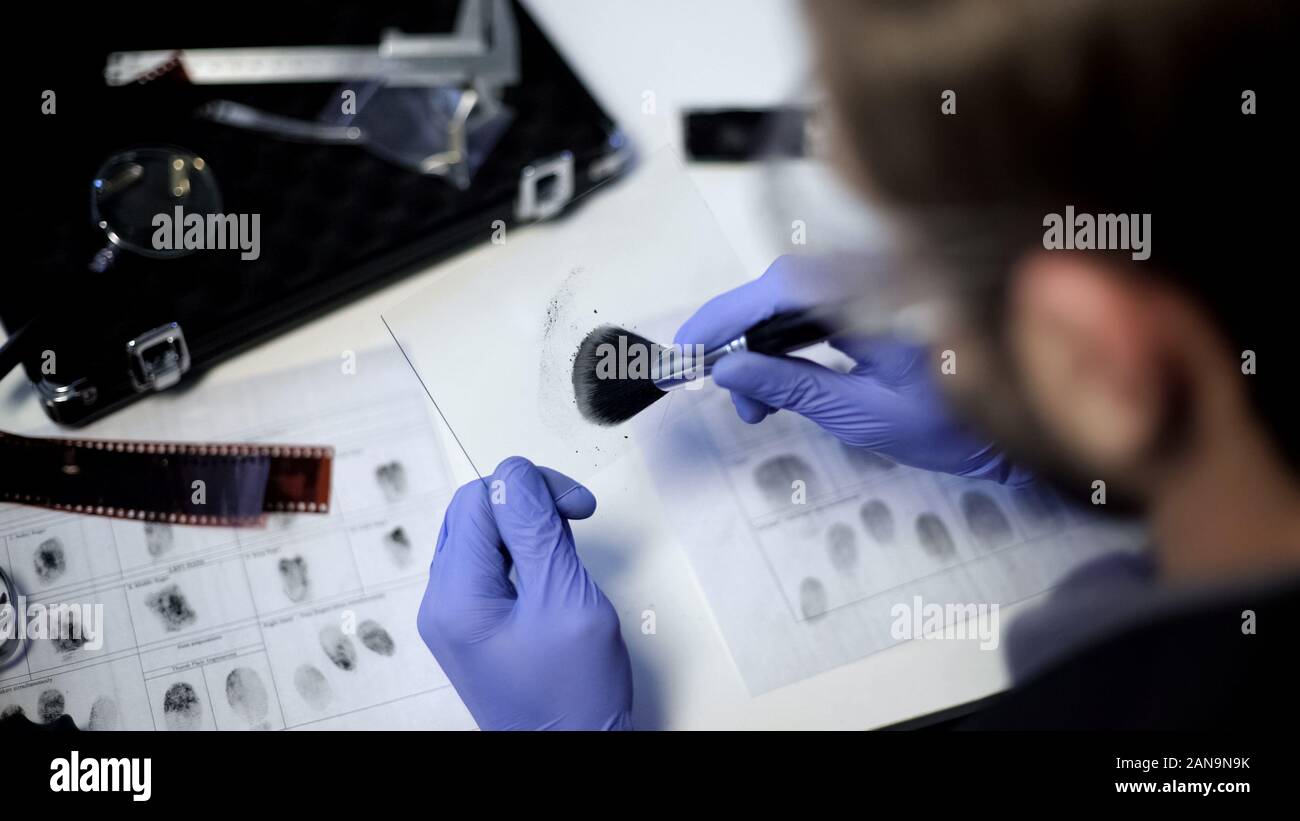 Latent fingerprint powder hi-res stock photography and images - Alamy