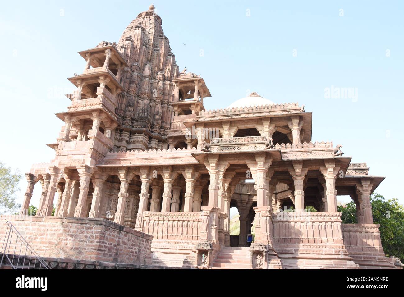 Chhatria and tombstone temple of Mandore Garden in Jodhpur, Rajasthan ...
