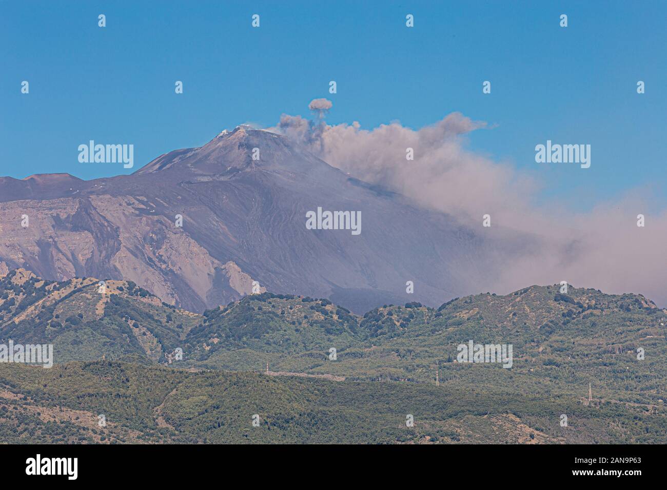 Explosions tour hi-res stock photography and images - Alamy