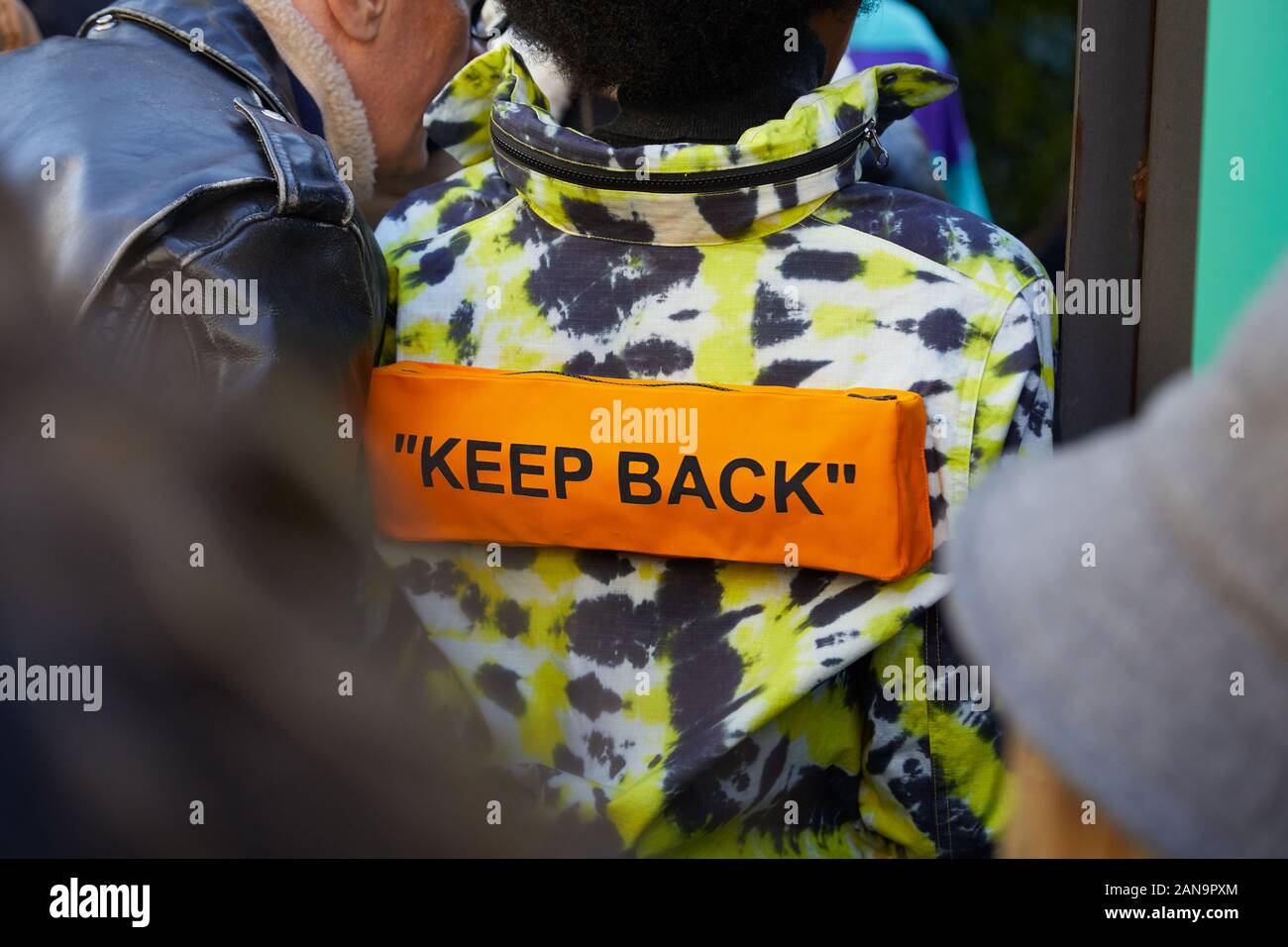 Keep back hi-res stock photography and images - Alamy