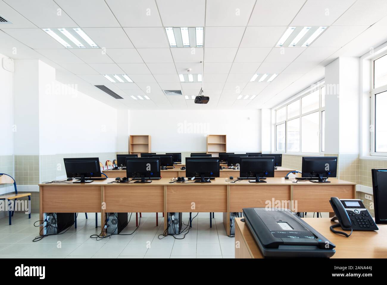 University classroom with computers Stock Photo - Alamy