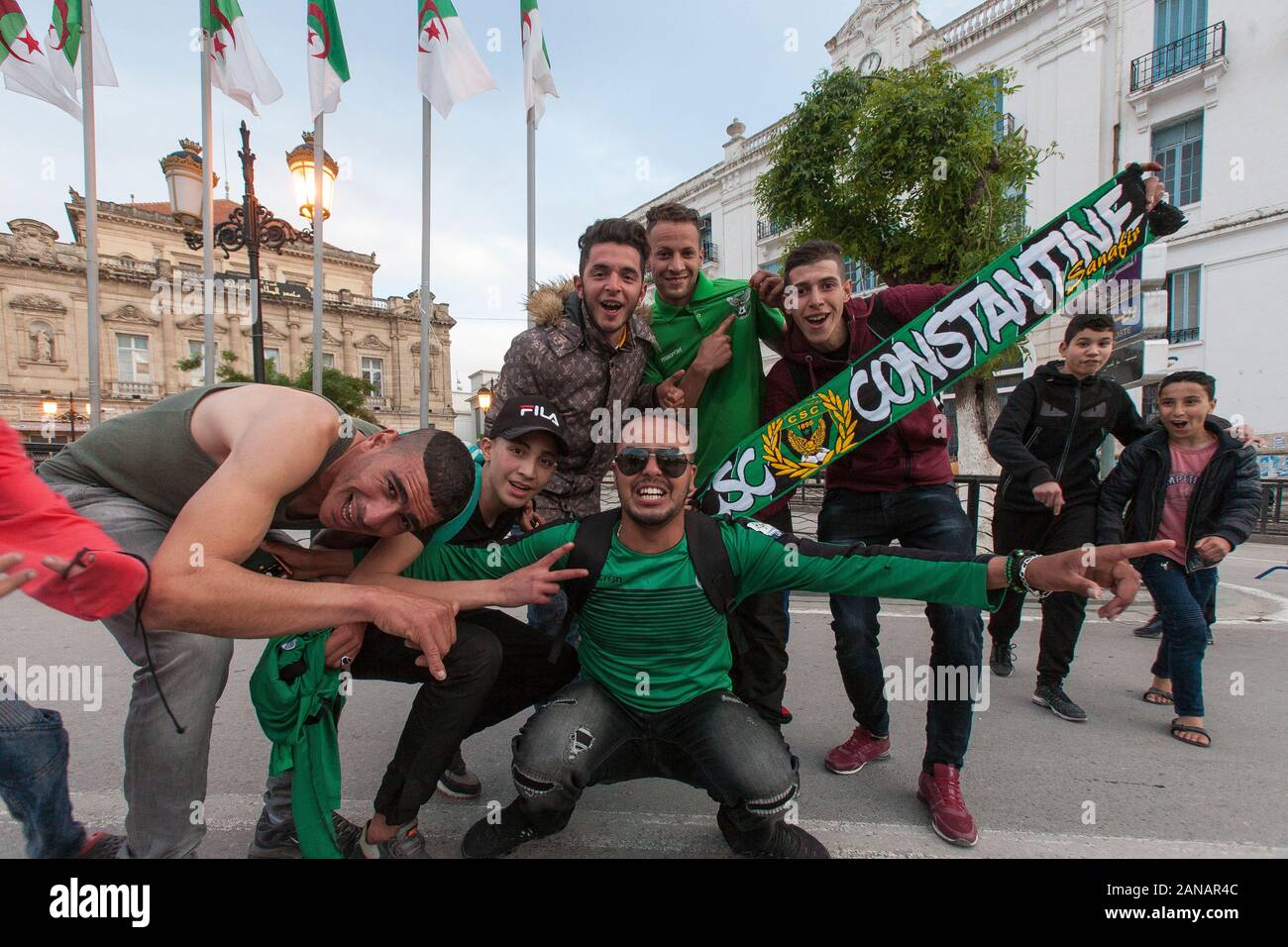 Algerian football hi-res stock photography and images - Alamy