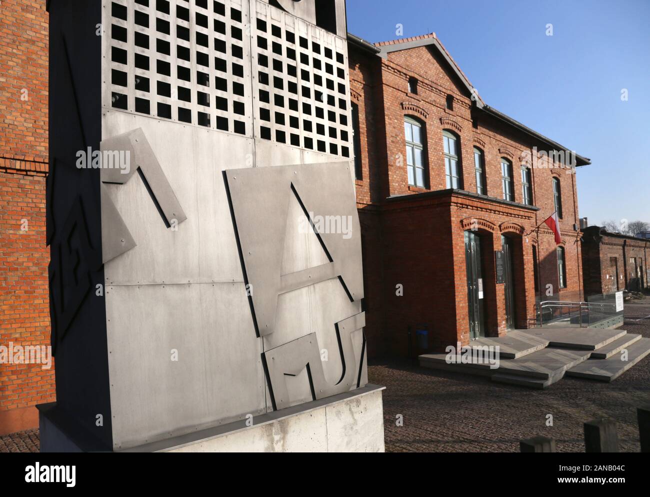 Old army barracks hi-res stock photography and images - Alamy