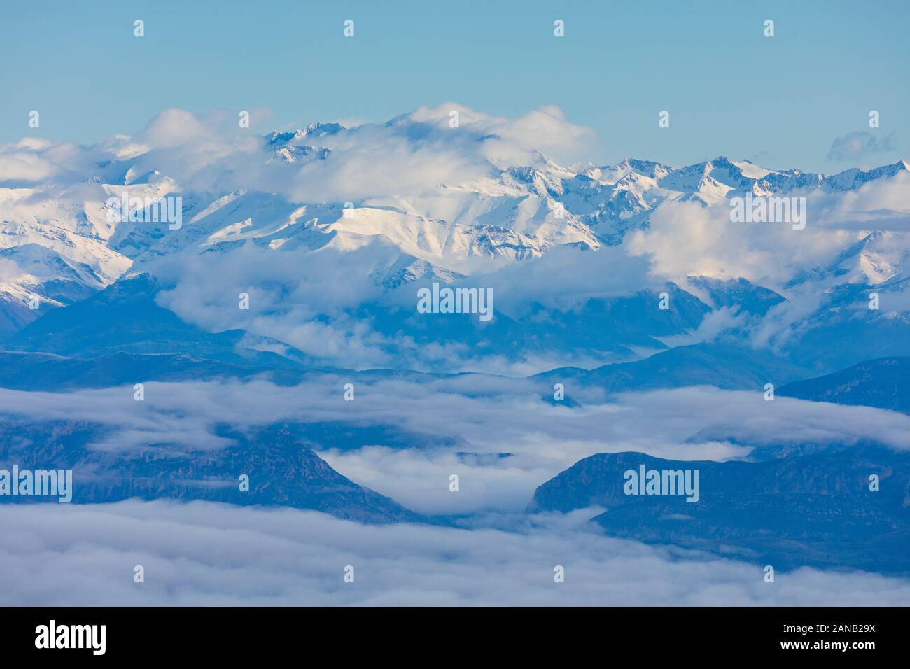 Pre pyrenees range hi-res stock photography and images - Alamy