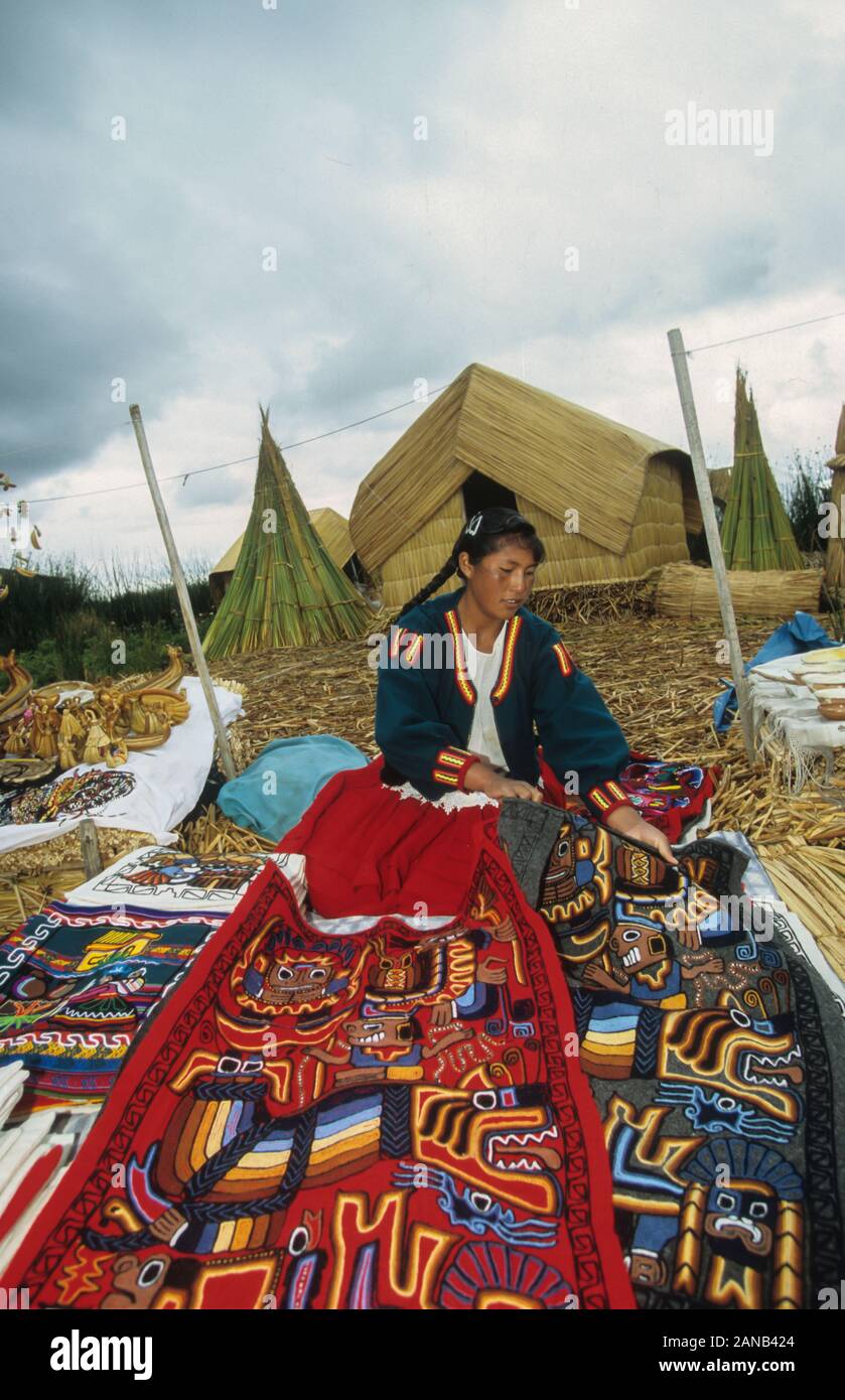 Uros (or Uru) people in איק "Floating Islands" Lake Titicaca - Peru ...