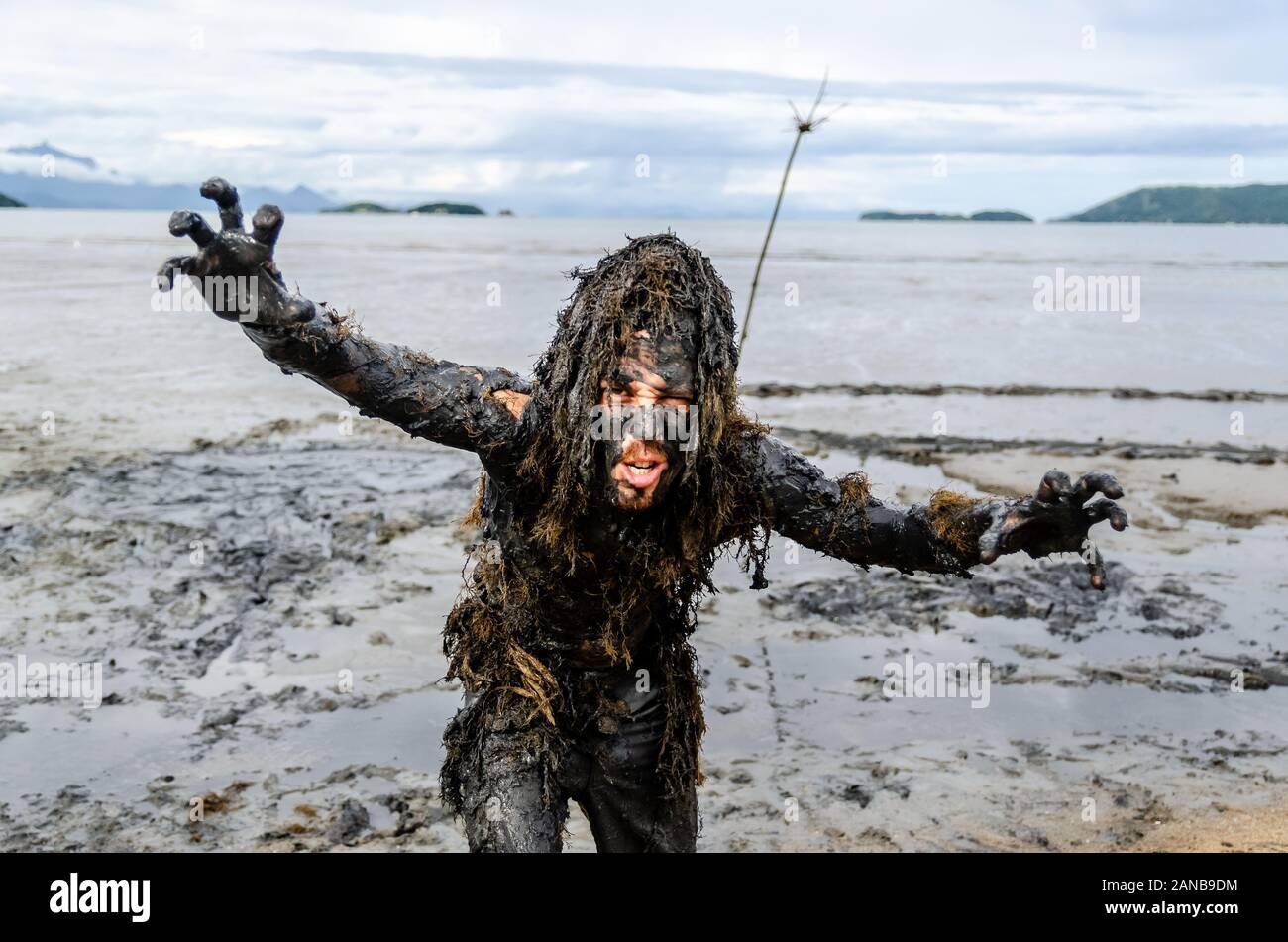 "Mud Block" is a carnival block where people have fun, fantasize and ...
