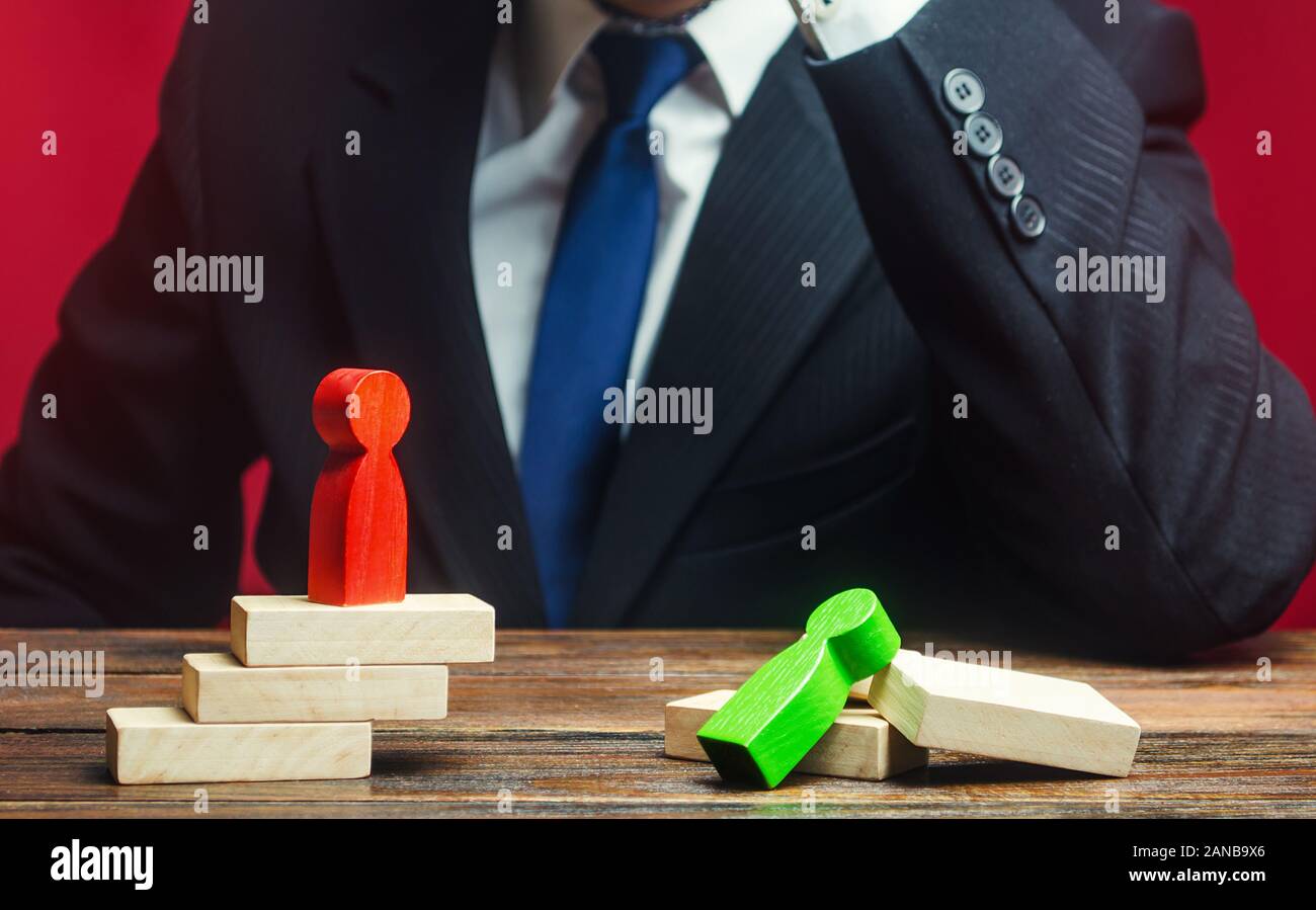 Incompetence hi-res stock photography and images - Alamy