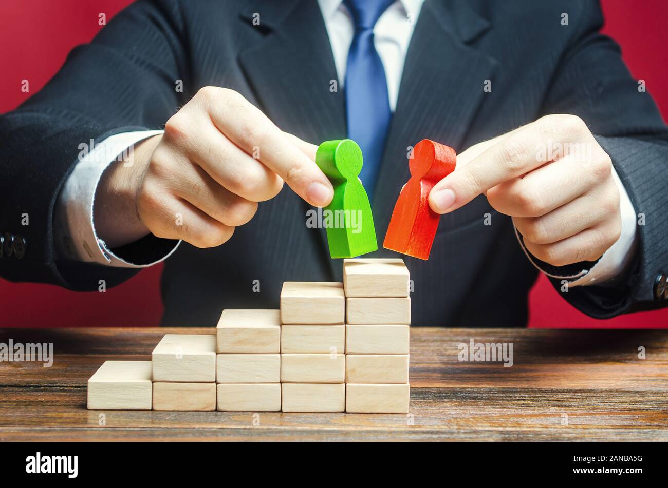 Leadership position hi-res stock photography and images - Alamy