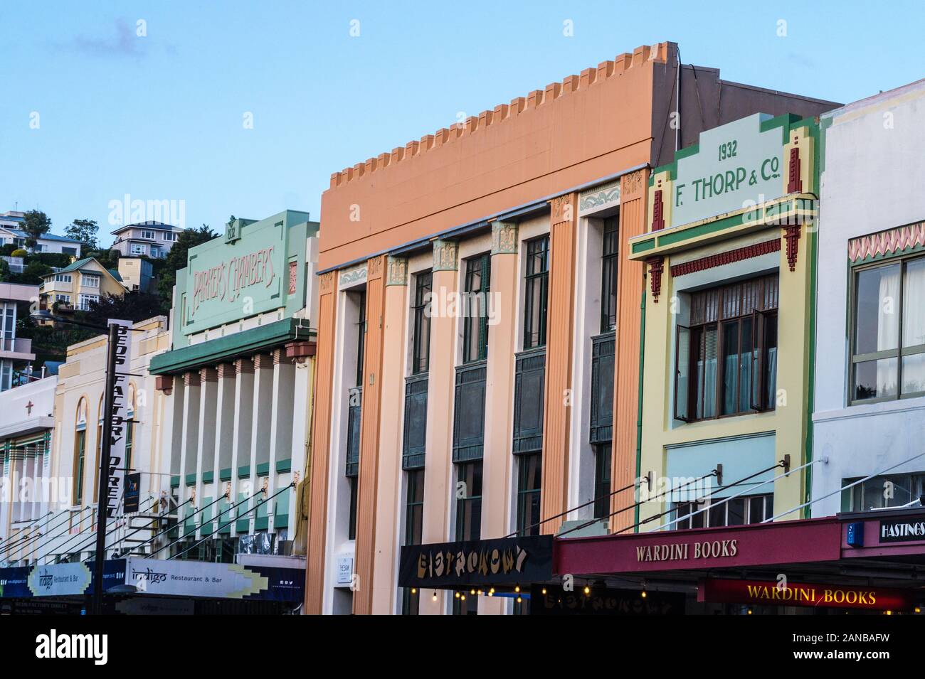 Art deco bank building hi-res stock photography and images - Alamy
