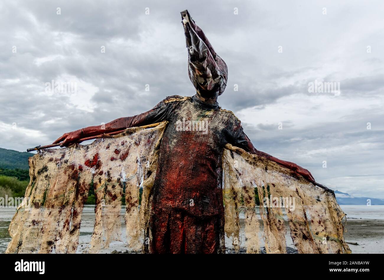 "Monstrous" costumes in the "mud block", a carnival block in the city ...