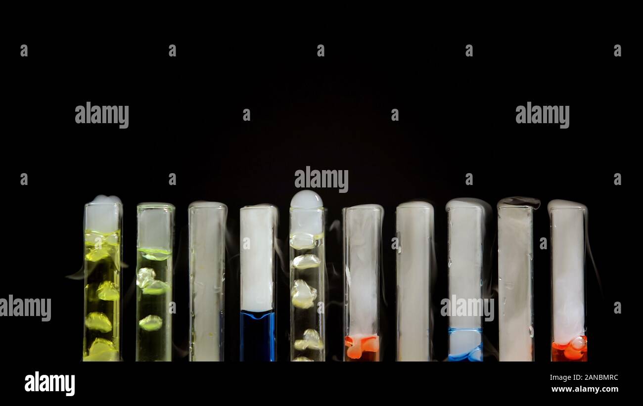 Oxygen bubbles chemical reaction hi-res stock photography and images ...