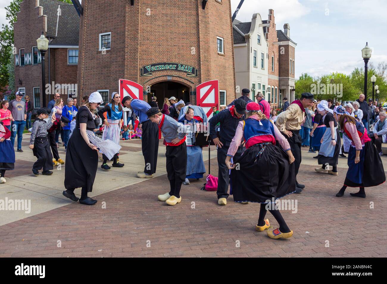 Usa iowa pella dutch architecture hi-res stock photography and images ...