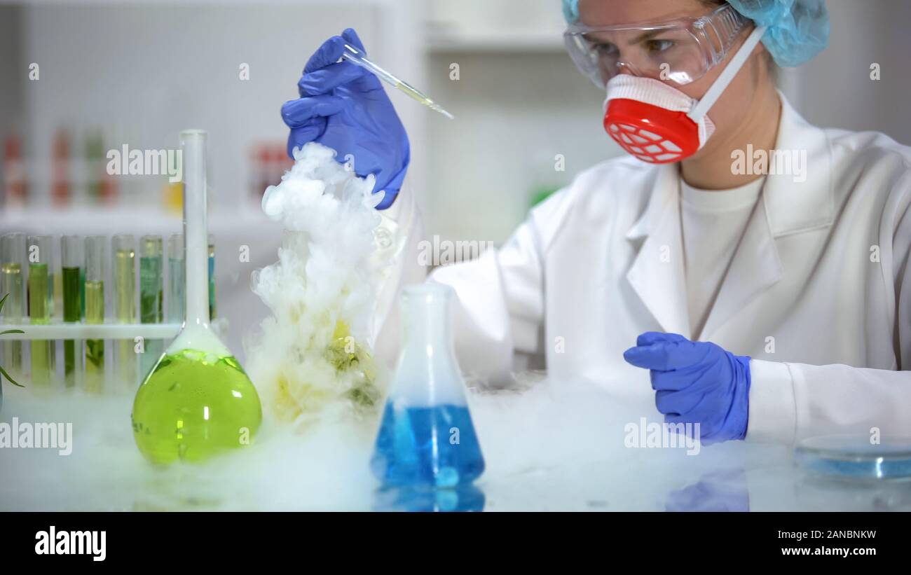 Liquid sample hi-res stock photography and images - Alamy