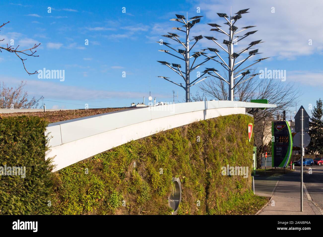 Solar panel tree hi-res stock photography and images - Alamy