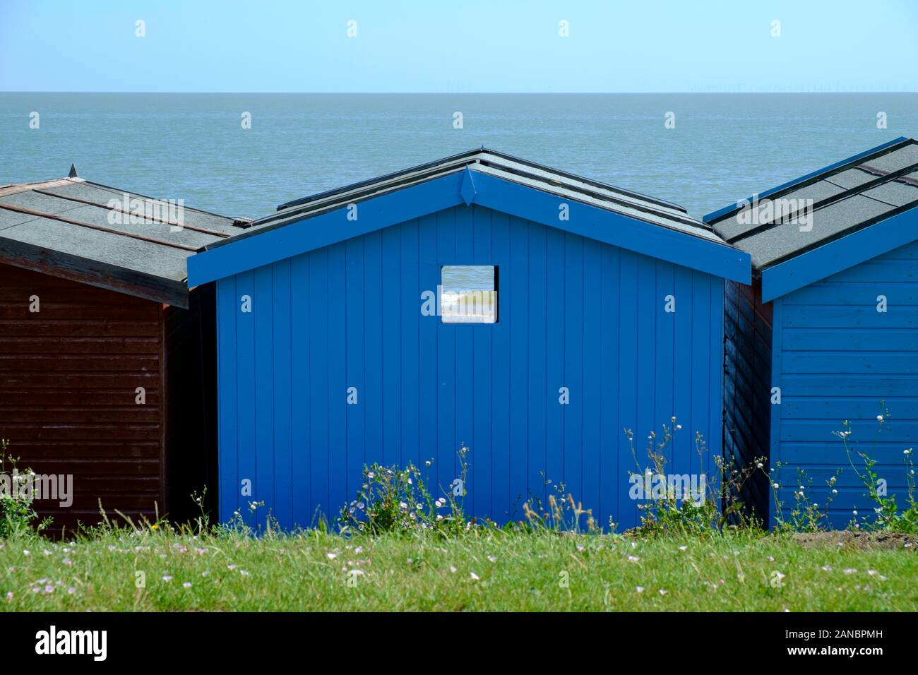 Blue beach hut Stock Photo - Alamy