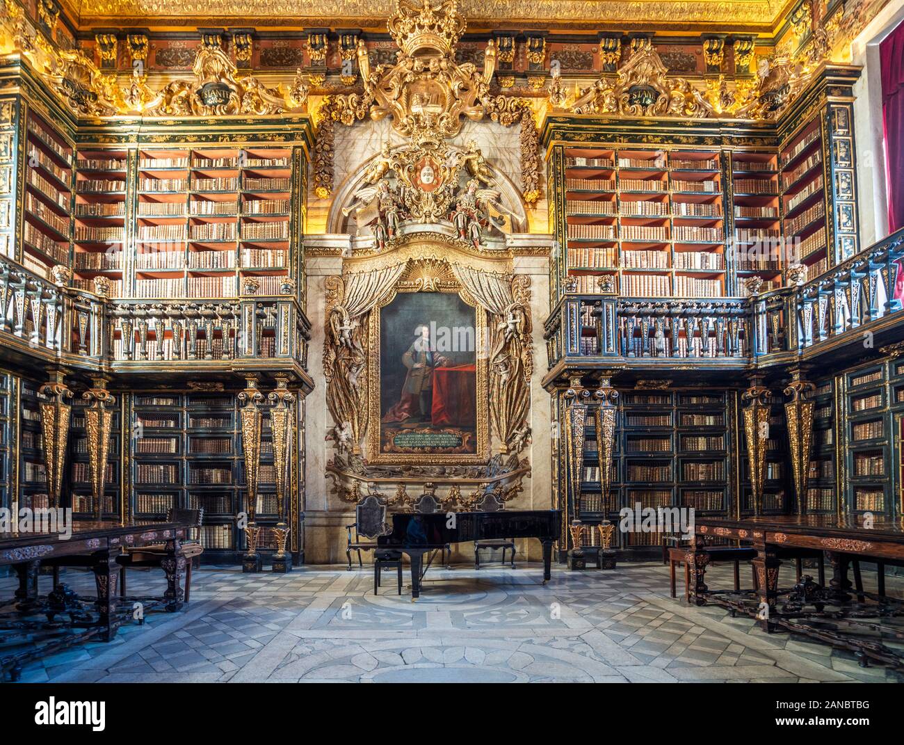 Amazing interioir of library in historic University of Coimbra ...
