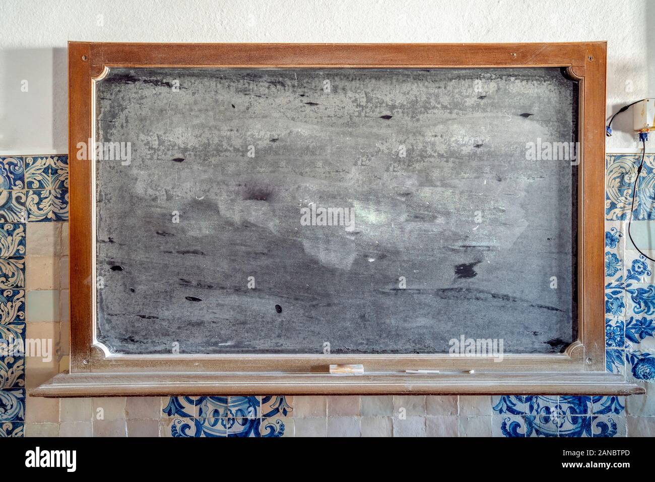 University blackboard hi-res stock photography and images - Alamy