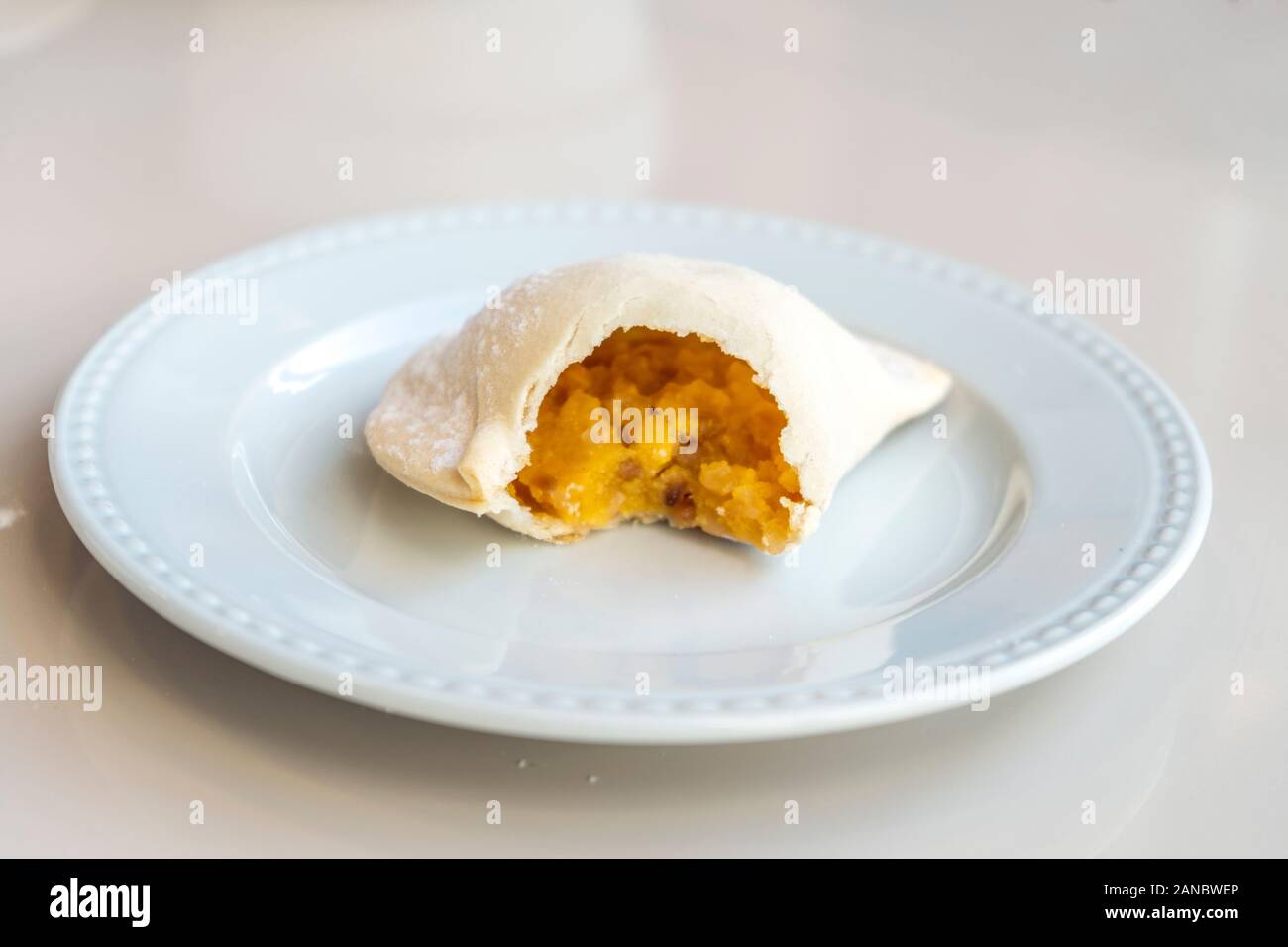 Crispy pastry dessert filled hi-res stock photography and images - Alamy