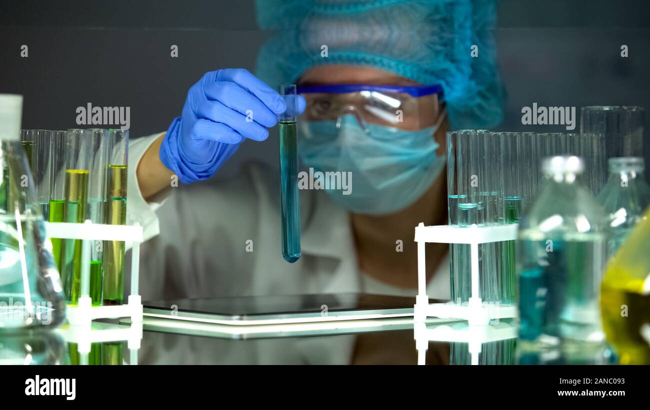 Water pollution control laboratory hi-res stock photography and images ...