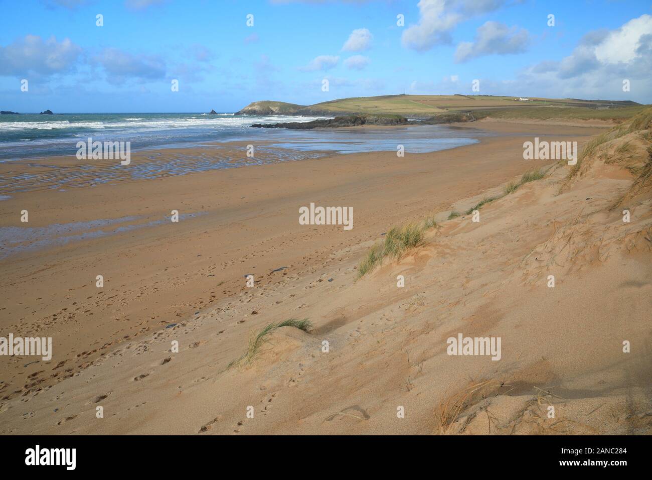 Winters day at Constantine bay, North Cornwall, England, UK Stock Photo ...