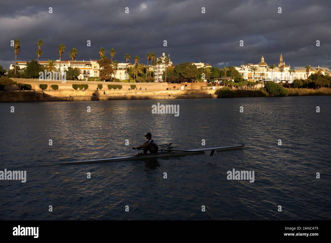 Seville spain rowing on river hi-res stock photography and images - Alamy