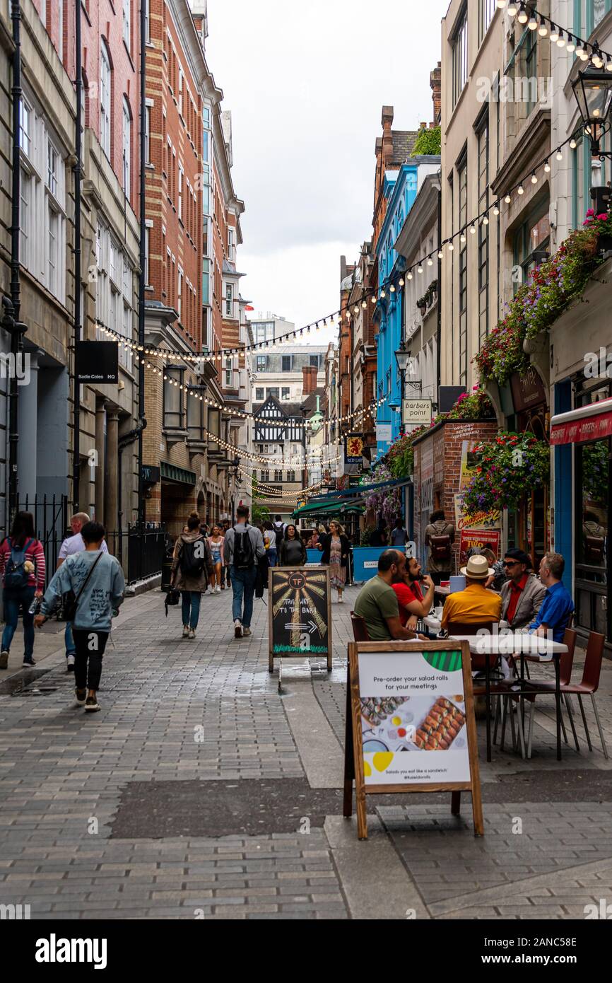 Carnaby street 2019 sign hi-res stock photography and images - Alamy