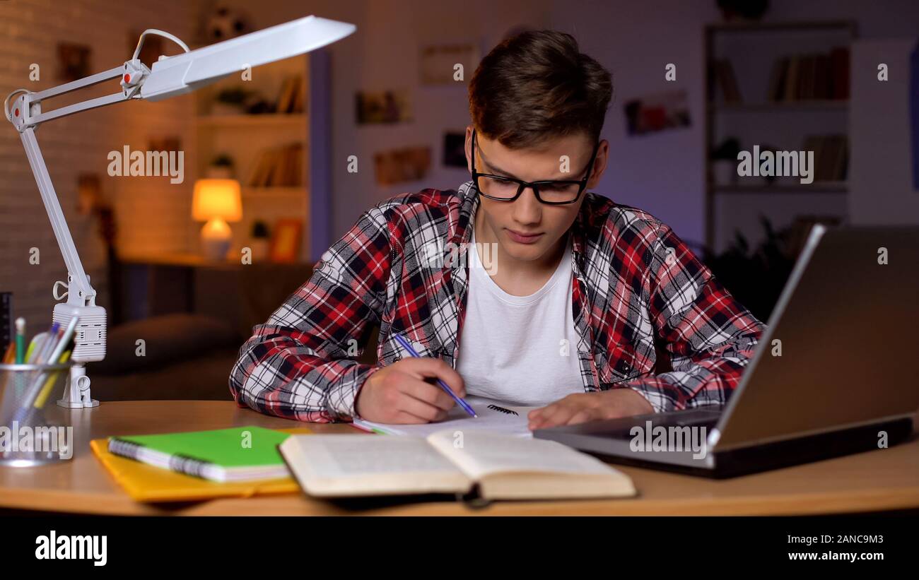 Hometask hi-res stock photography and images - Alamy