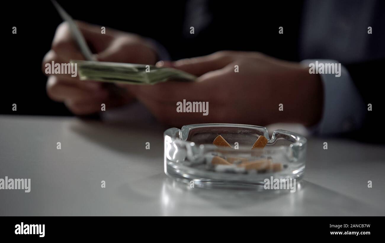 Cigarette mafia hi-res stock photography and images - Alamy