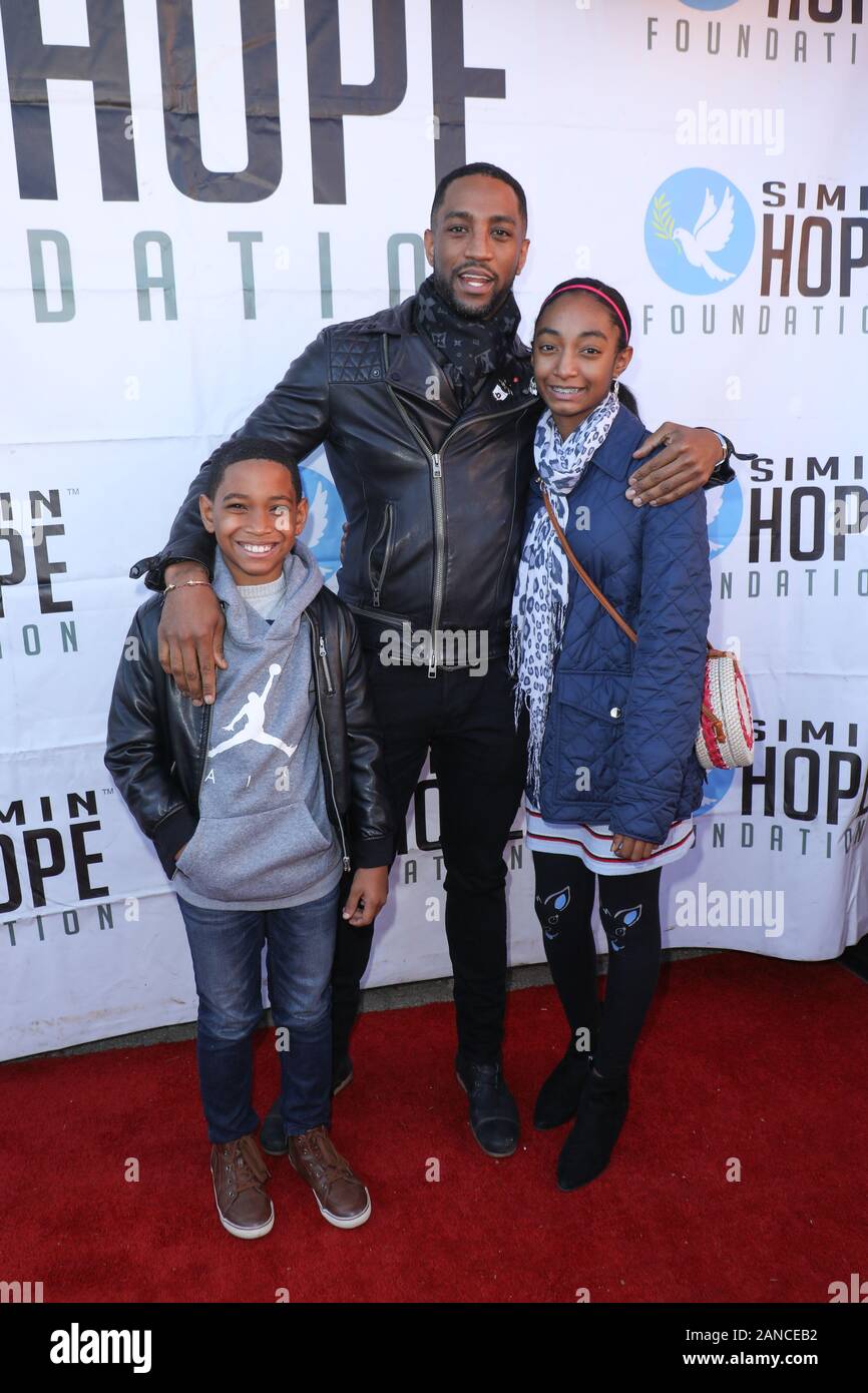 6th Annual Simin Hope Foundation Winter Festival in North Hollywood ...