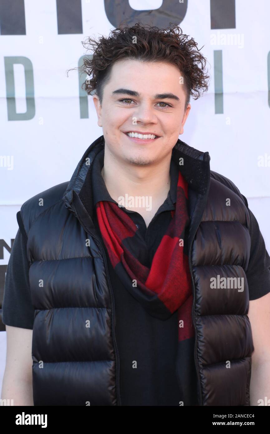 6th Annual Simin Hope Foundation Winter Festival in North Hollywood ...