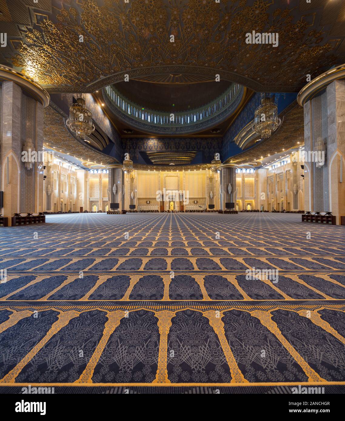 interior dome, vaulting and decoration, Grand Mosque, Kuwait Stock ...