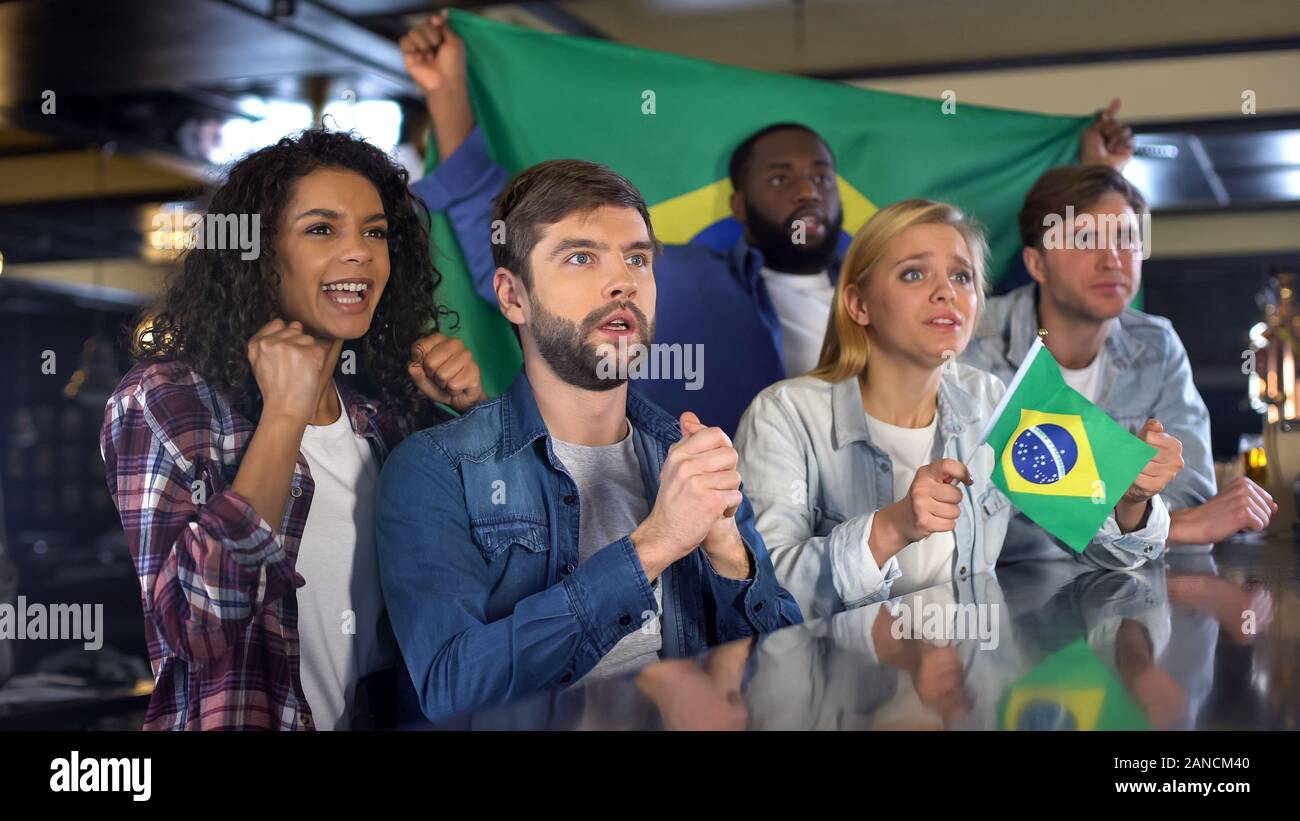 Brazil football fans female hi-res stock photography and images - Alamy