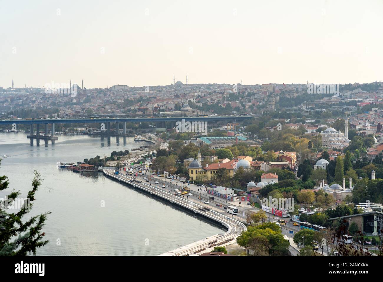 Golden mosques hi-res stock photography and images - Alamy