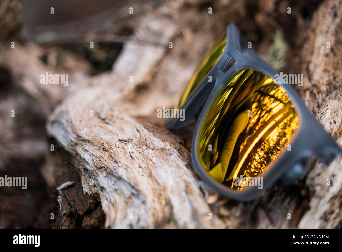 Melissa Arnot and Jen Ator, Coleman Deming Route, Mt. Baker, WA Stock ...