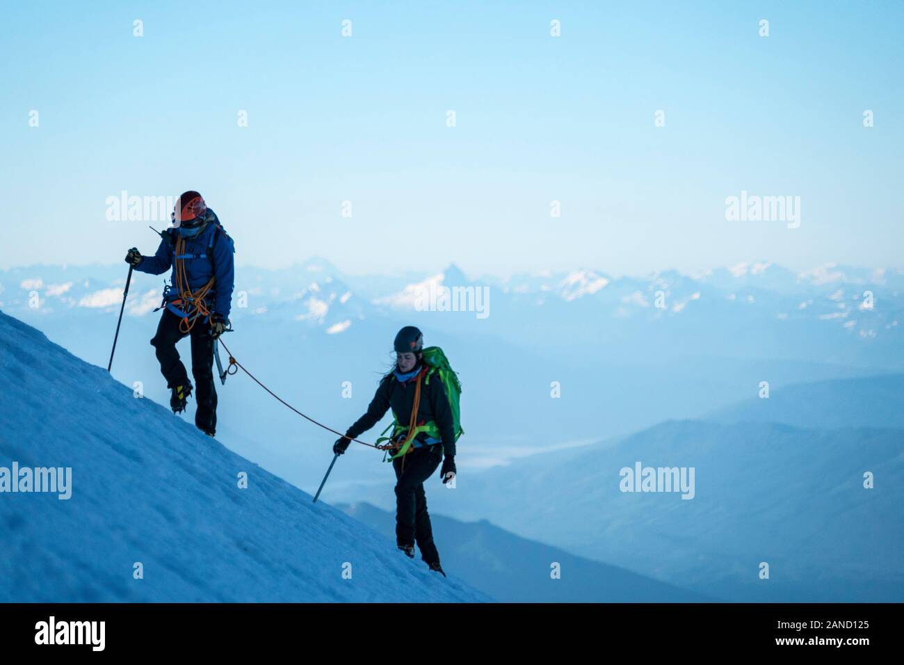 Melissa Arnot and Jen Ator, Coleman Deming Route, Mt. Baker, WA Stock ...