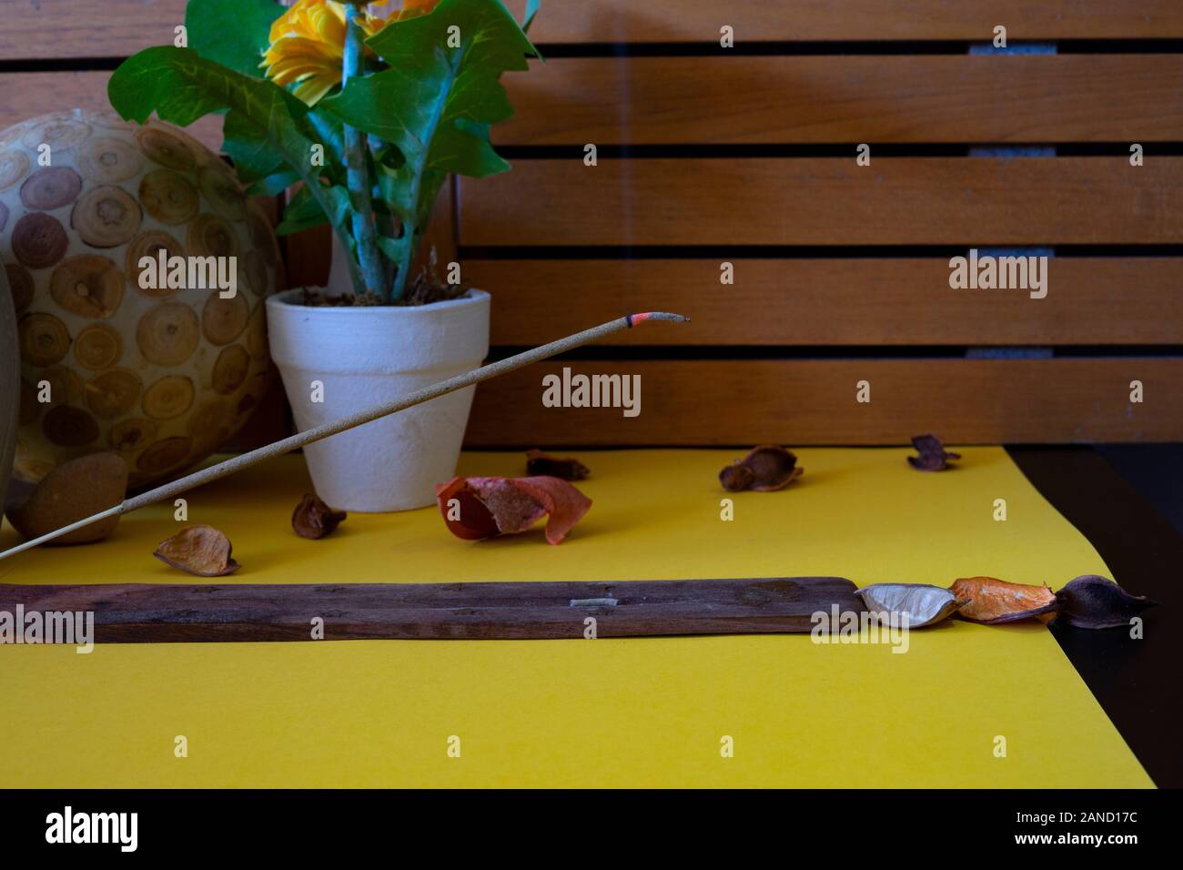 Aromatic smoke hi-res stock photography and images - Alamy