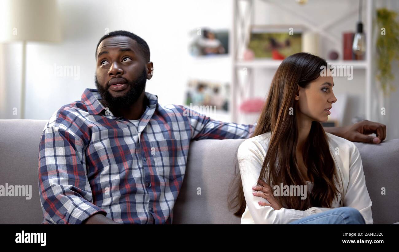 Mixed race couple arguing hi-res stock photography and images - Alamy