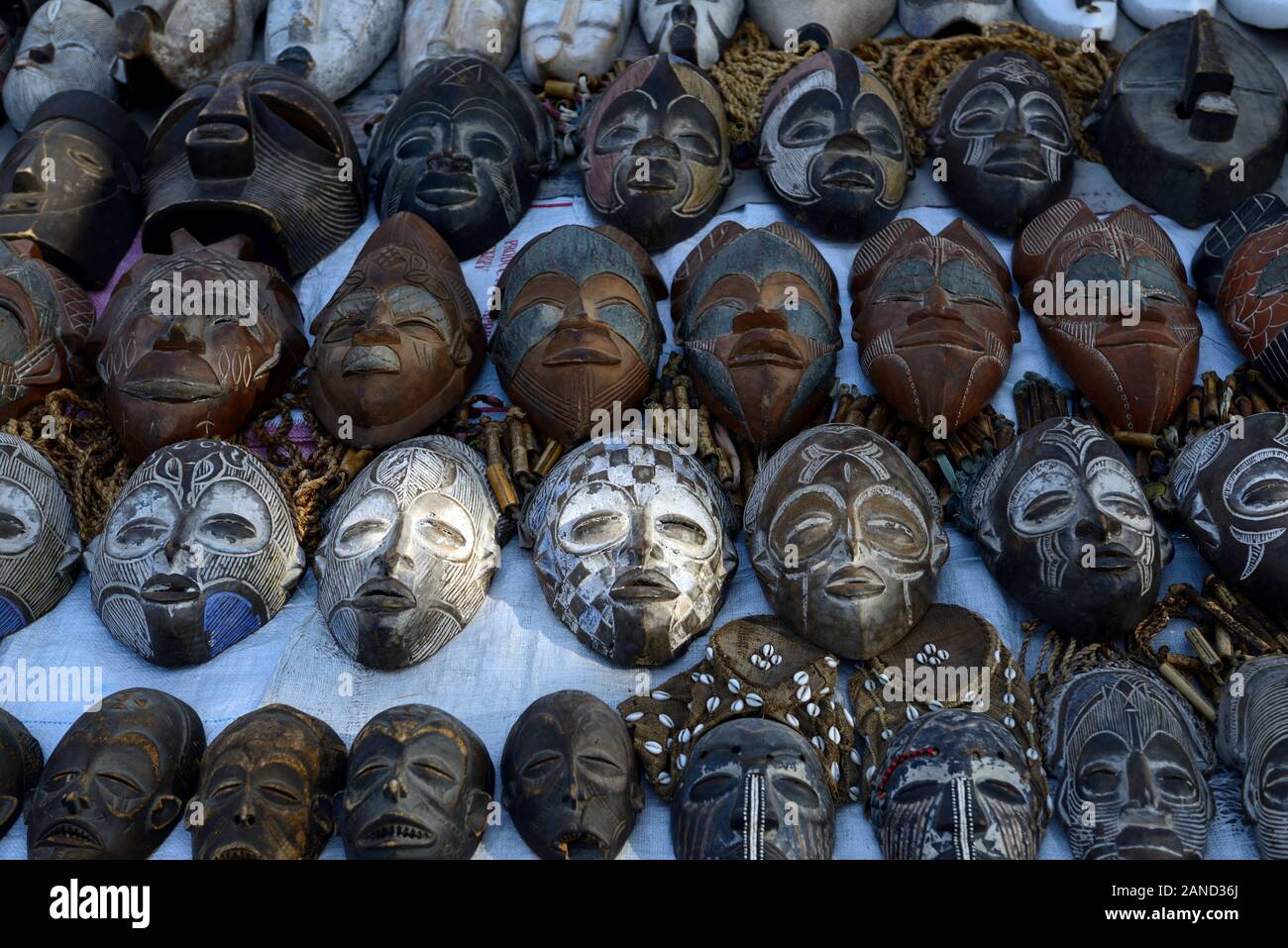 Tribal markets hi-res stock photography and images - Alamy